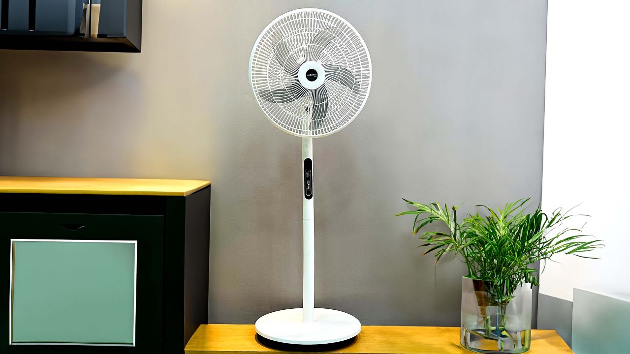 Amazon Charger Fan HT-AF15 Remote Control Rechargeable Fan for ...